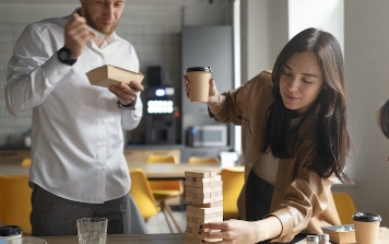 12 Creative Ideas to Reward Employees and Increase their Engagement ...