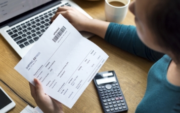 Should You Pay Employees with the On Demand Method? 10 HR and Payroll ...