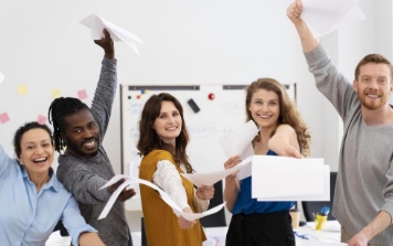 10 HR & Payroll Experts Share 8 Great Ways to Recognize and Reward ...